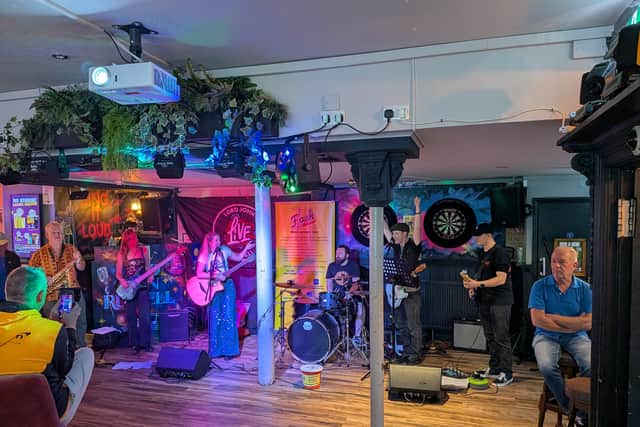 US singer-songwriter performs in Southsea for radio station