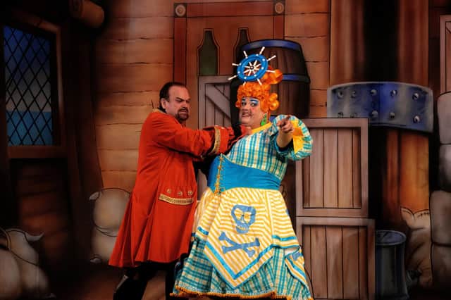 Kings Theatre Panto Hook Wows The Crowds At This Years Pompey Panto