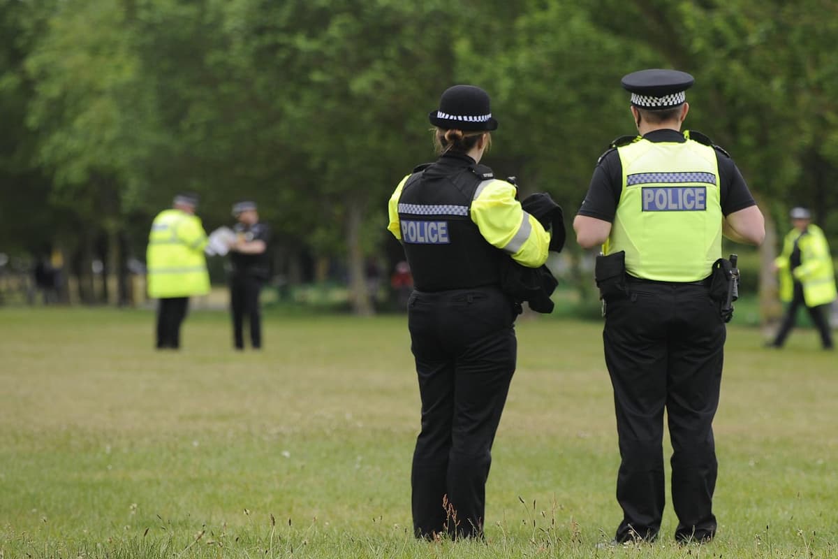 Police Hunt Skinny Male Pervert With Skirt Tights And Farmer Style Hat